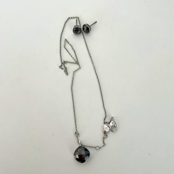 Swarovski | Jewelry | Swarovski Pendant With Matching Earring Studs ...